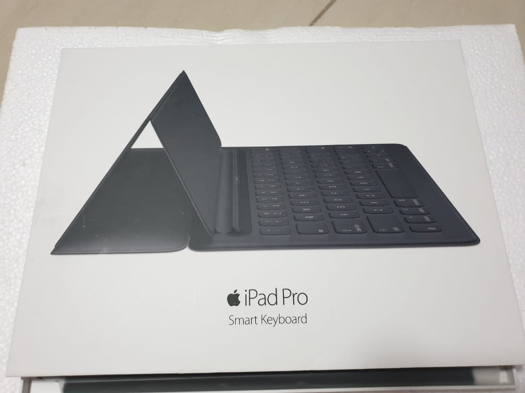 iPad Pro smart keyboard. 12.9", Mobile Phones & Gadgets, Tablets, iPad ...
