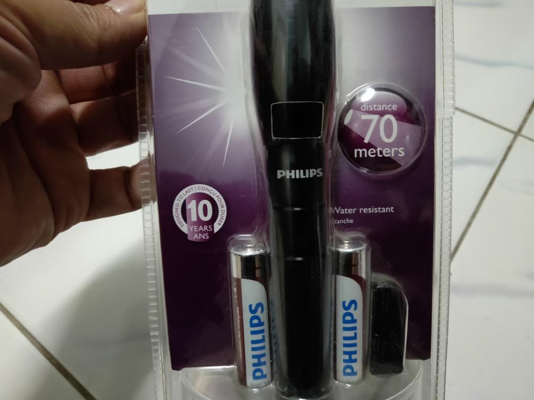 Metal Led Philips Torchlight, Sports Equipment, Exercise & Fitness ...