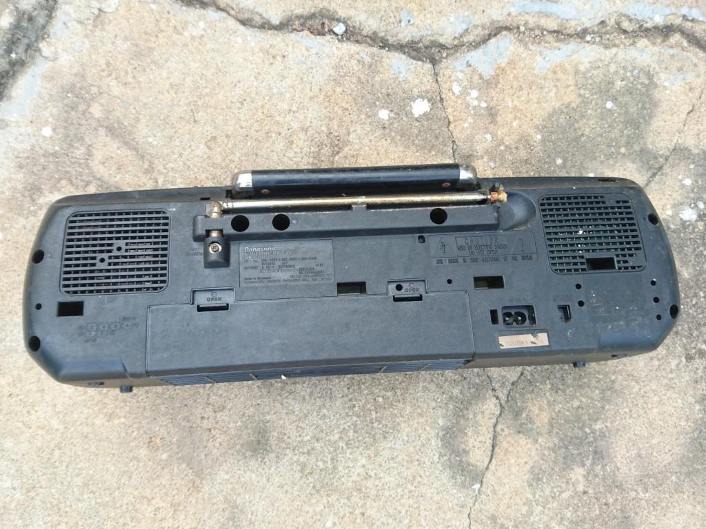 Radio Panasonic RX-FS410 antik cassette, Hobbies & Toys, Music & Media ...