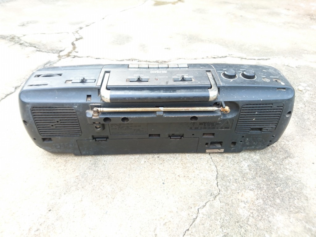 Radio Panasonic RX-FS410 antik cassette, Hobbies & Toys, Music & Media ...