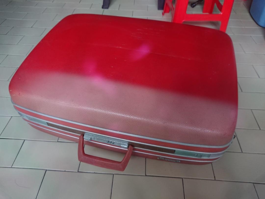 Retro Maxwell luggage, Hobbies & Toys, Travel, Luggage on Carousell