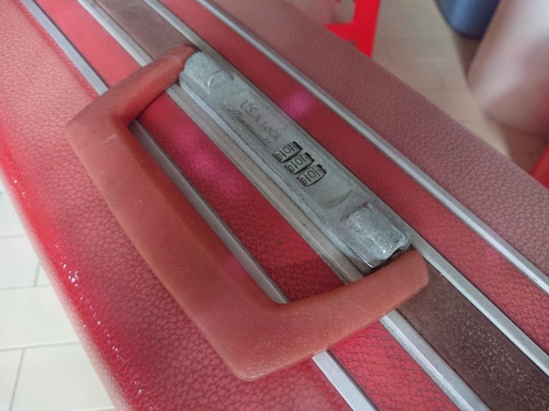 Retro Maxwell luggage, Hobbies & Toys, Travel, Luggage on Carousell