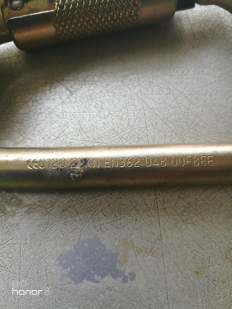 Safety harness quebee, Everything Else, Others on Carousell