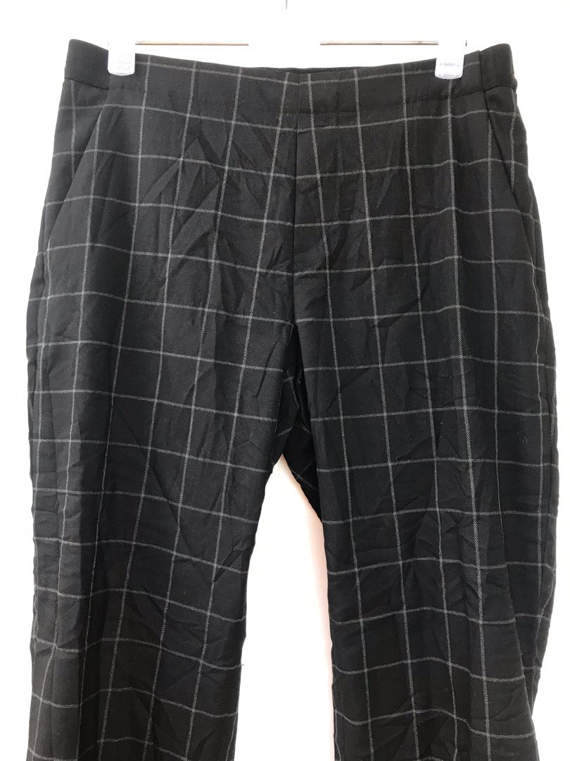 Uniqlo Grid Trousers, Women's Fashion, Bottoms, Other Bottoms on Carousell