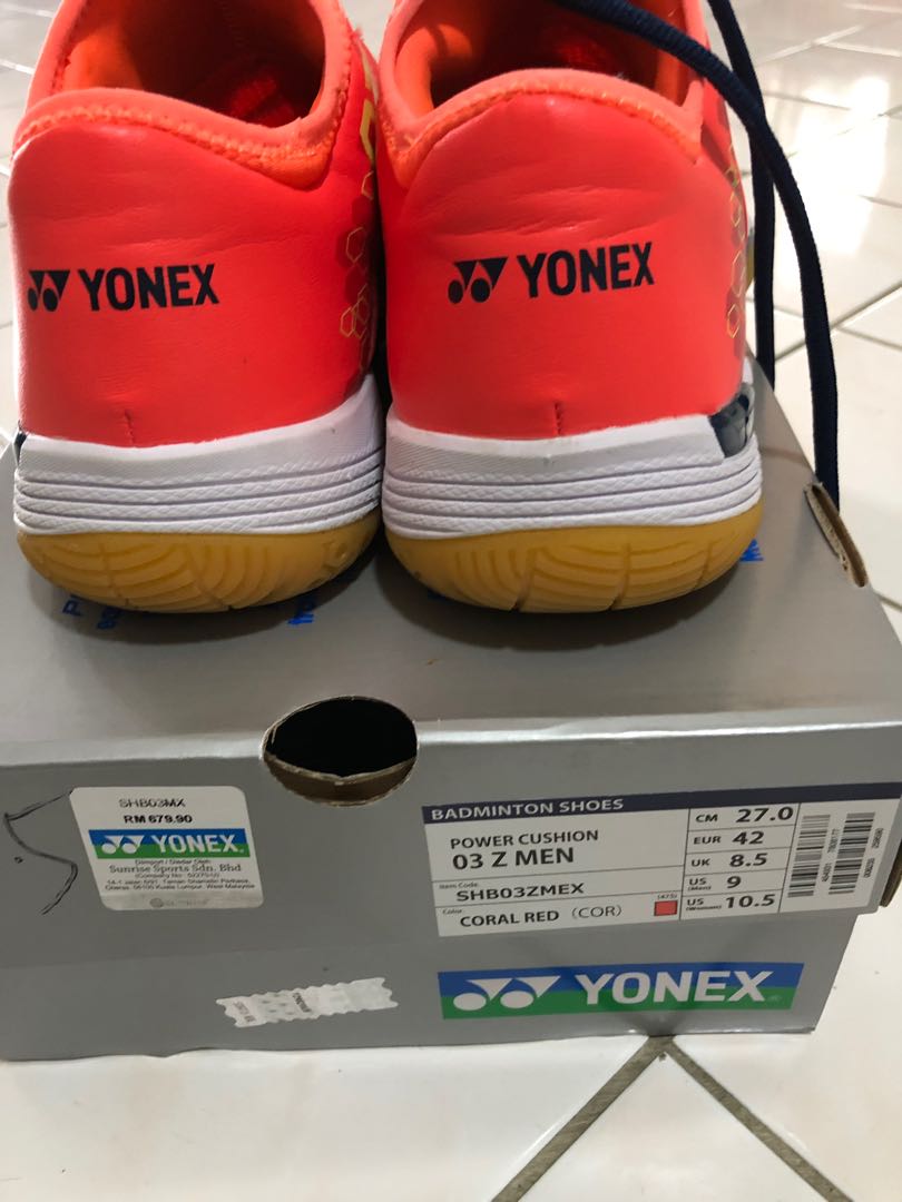 Yonex Shoe, Men's Fashion, Activewear on Carousell