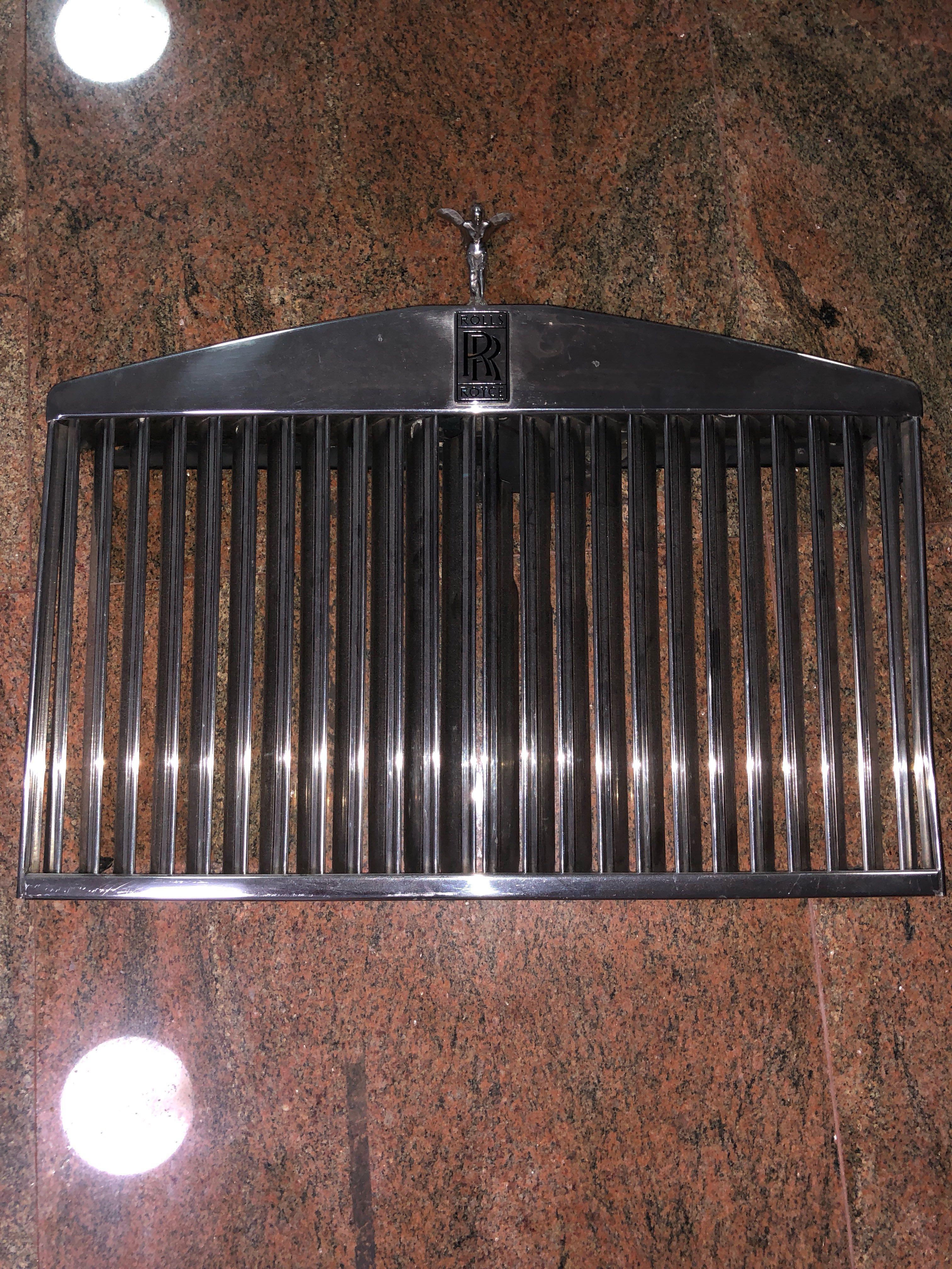 Rolls Royce / Rolls Royce Radiator Grille. Incl. Retractable Mascot ...