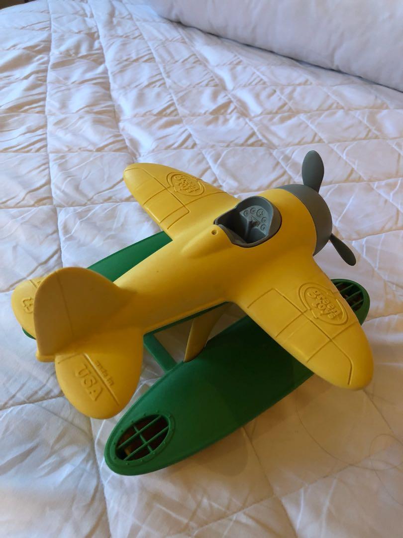 Sea Plane - Plane floats on water Green toys, Hobbies & Toys, Toys ...