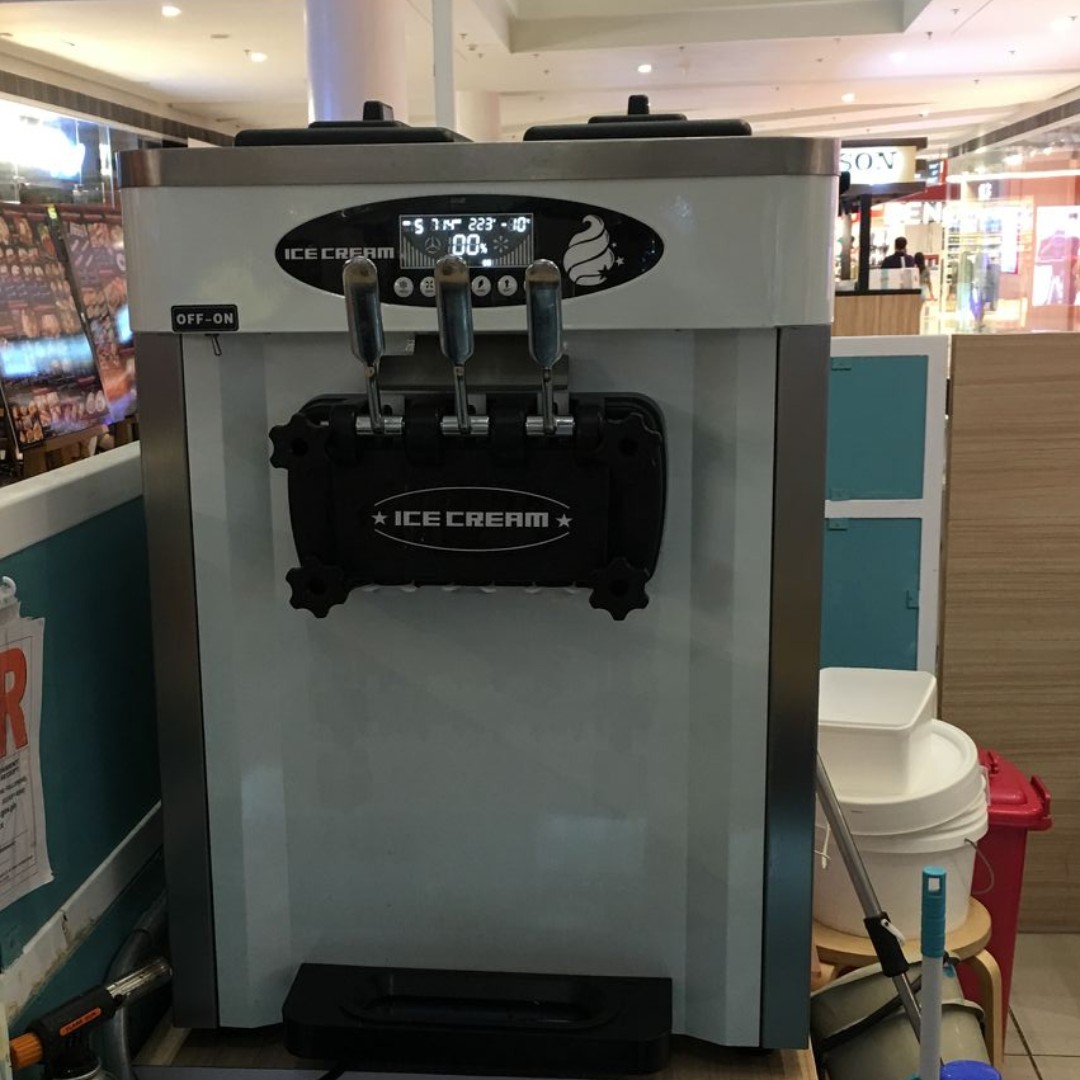 soft serve ice cream machine table type 3 nozzles, TV & Home Appliances ...