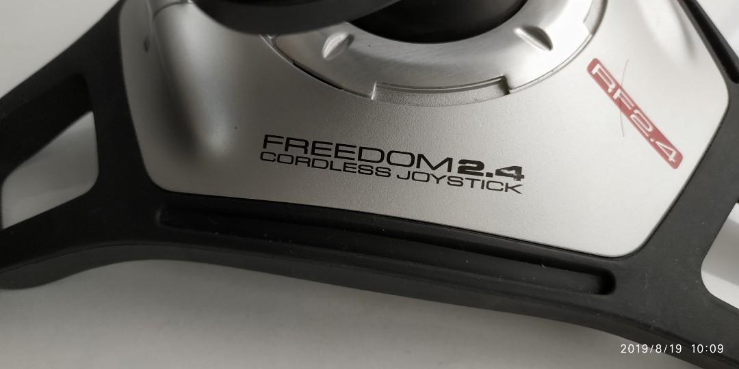 Used Logitech Freedom 2 4 Cordless Joystick Video Gaming Gaming