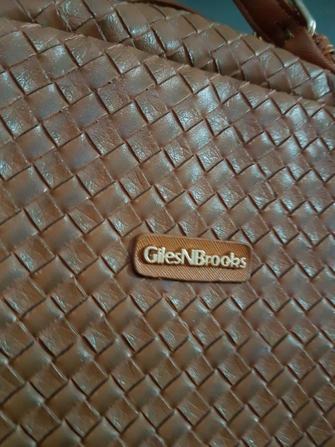 Authentic Giles N Brooks Backpack, Women's Fashion, Bags & Wallets ...