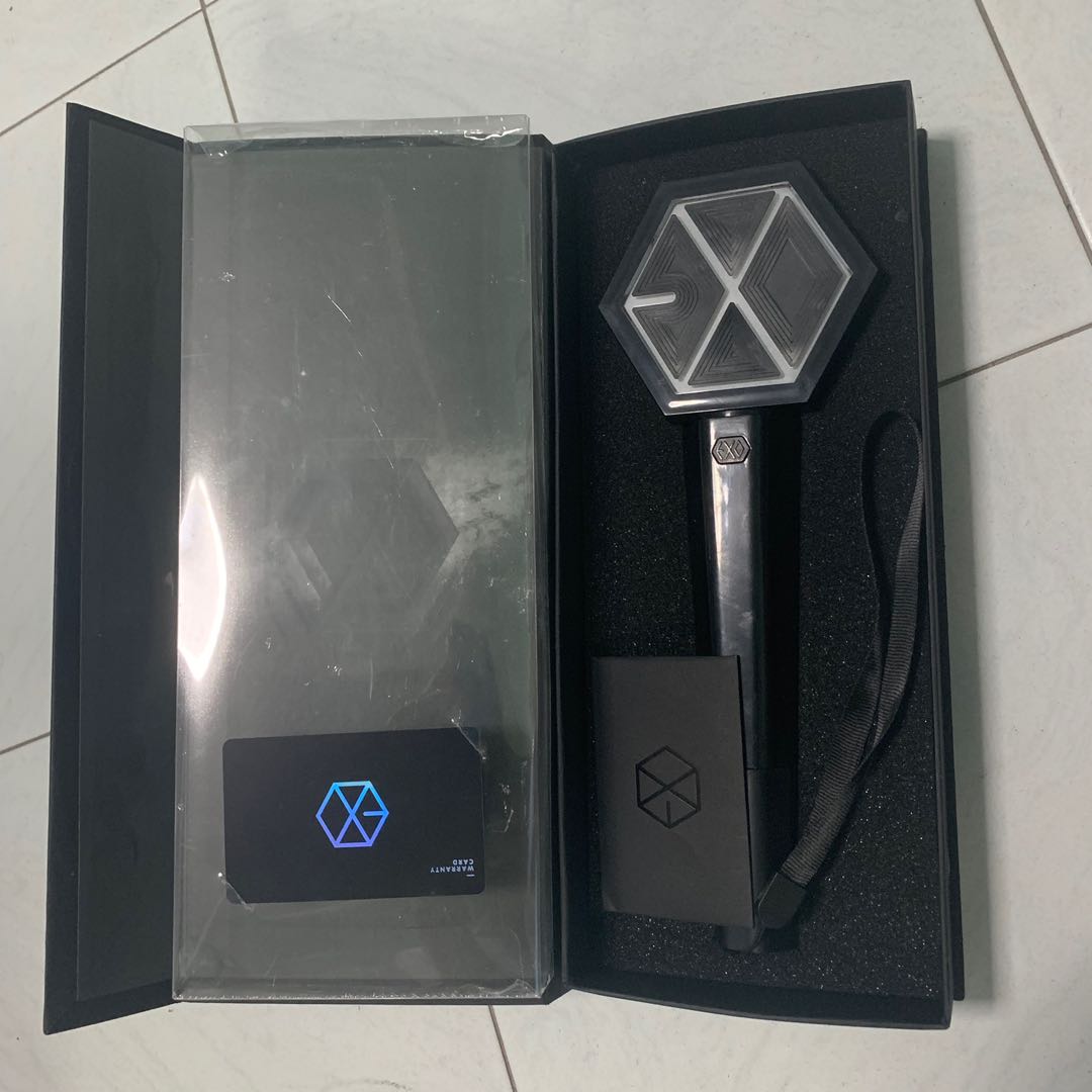 EXO Official Lightstick, Hobbies & Toys, Memorabilia & Collectibles, K ...