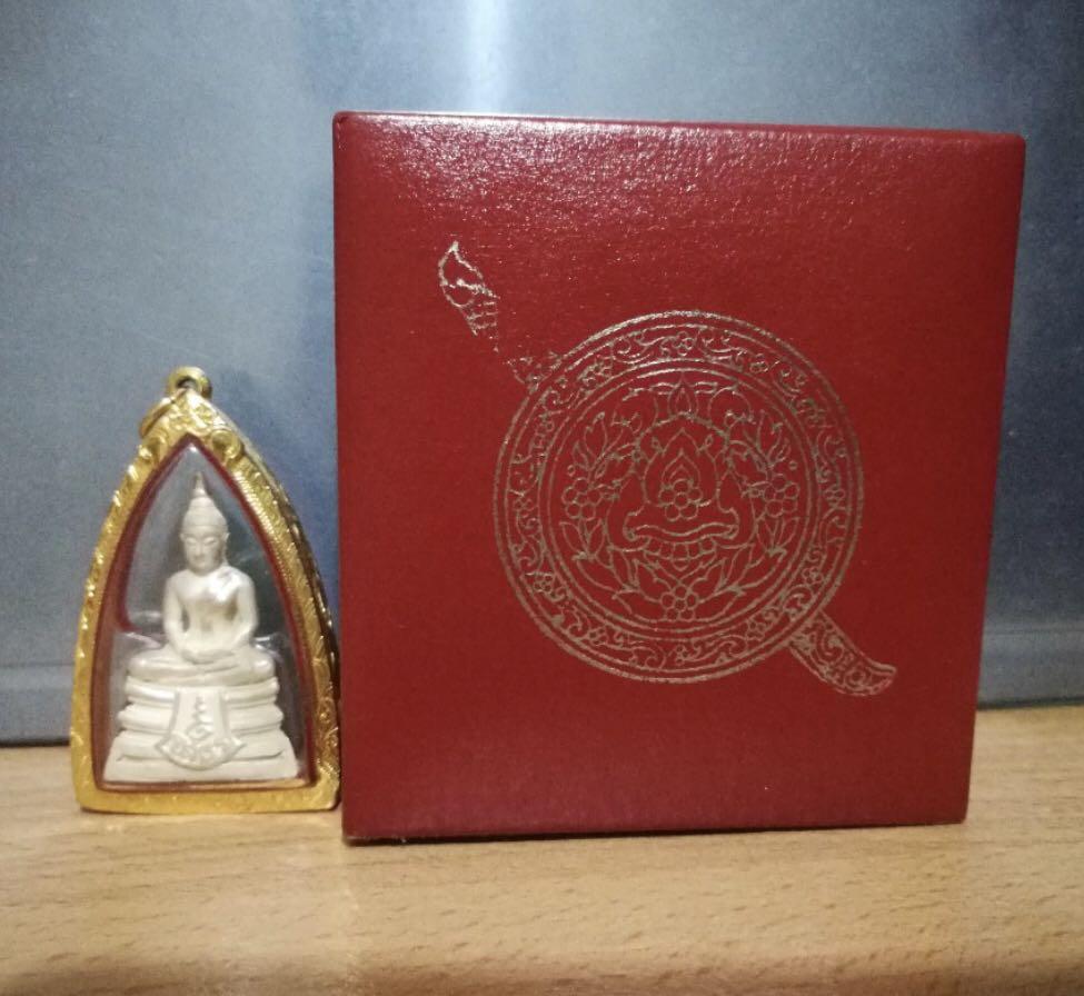 LP Sothon Silver Police Batch BE 2538, Hobbies & Toys, Memorabilia ...