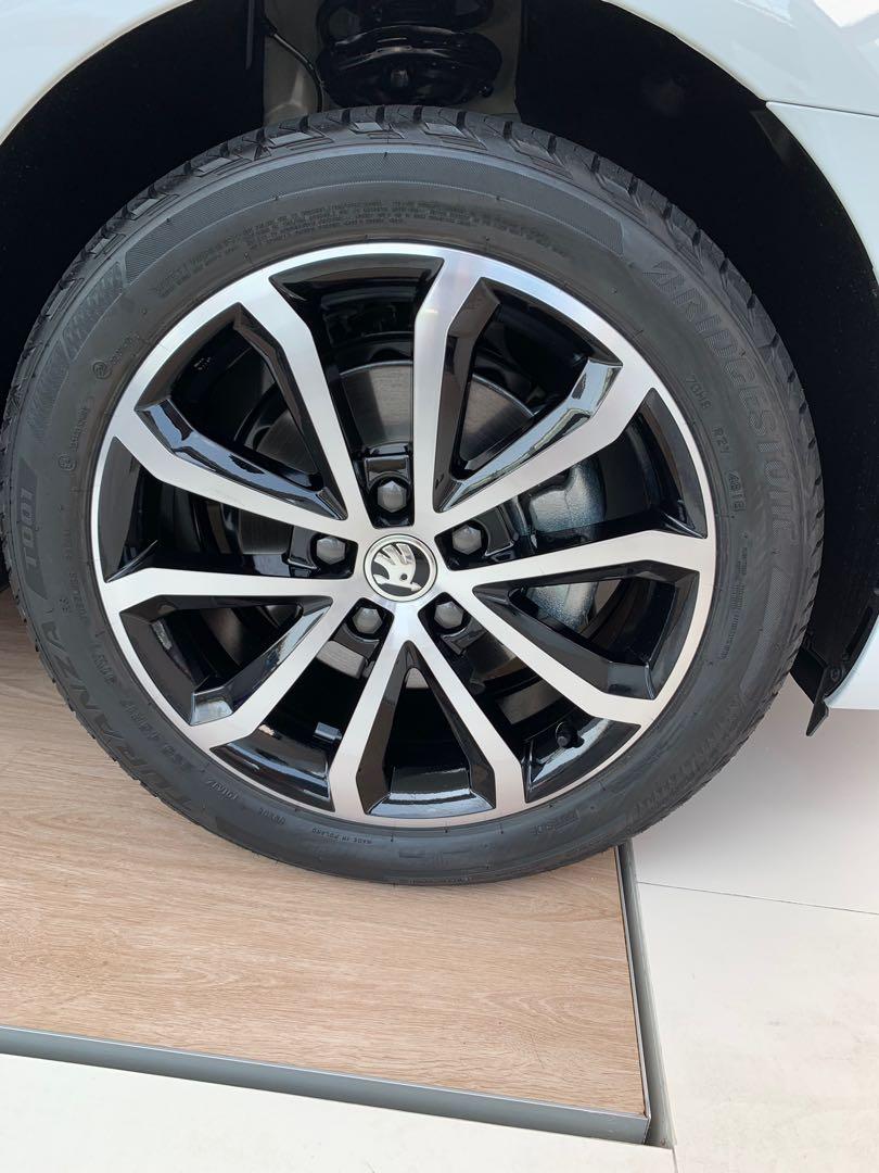 Skoda Octavia 17 inch rim & tyre set, Car Accessories, Tyres & Rims on ...