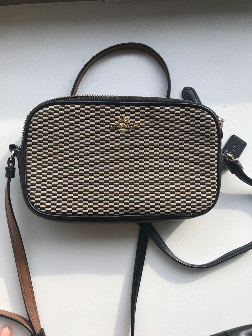 Coach Sling Wallet Bag, Women's Fashion, Bags & Wallets, Purses ...