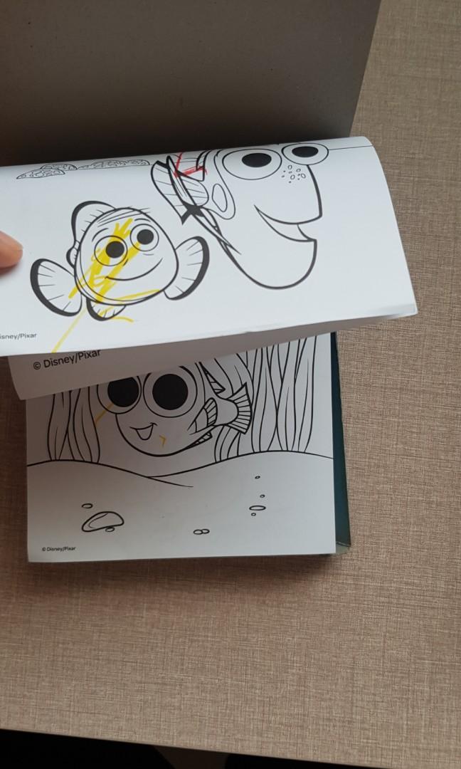 Toys: Disney Inkdredibles Finding Dory carry along travel activity ...