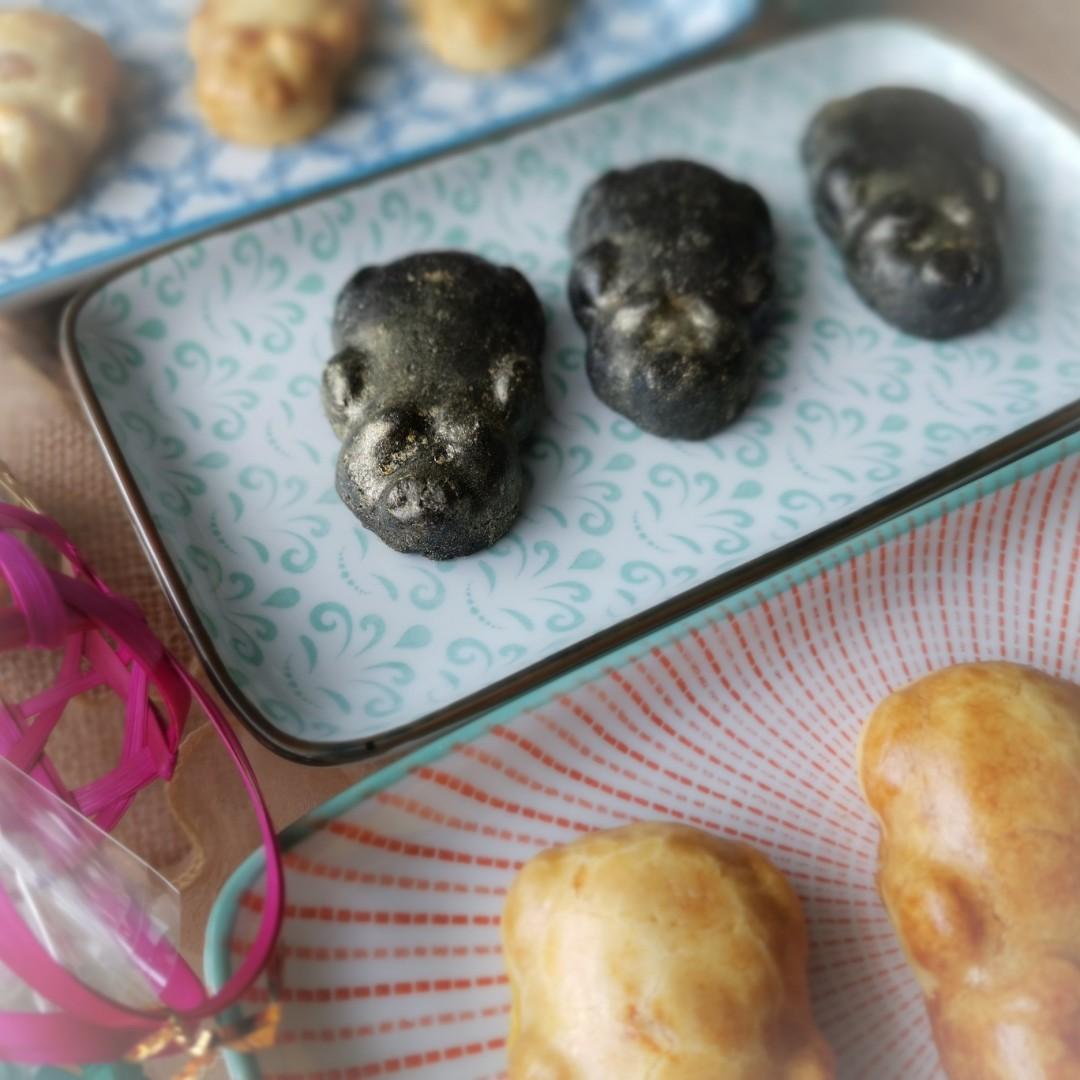 Mooncake pig LITTLE PIGLET, Food & Drinks, Homemade Bakes on Carousell