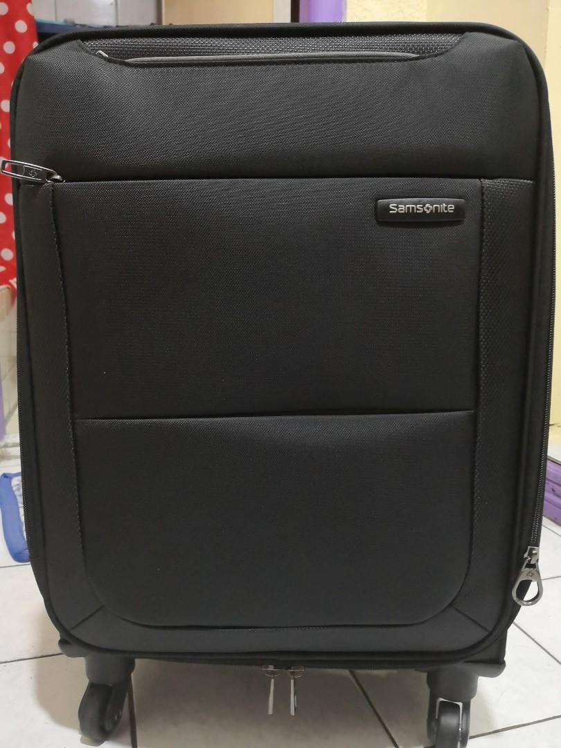 Original Samsonite Luggage (21 inch) Black, Hobbies & Toys, Travel ...