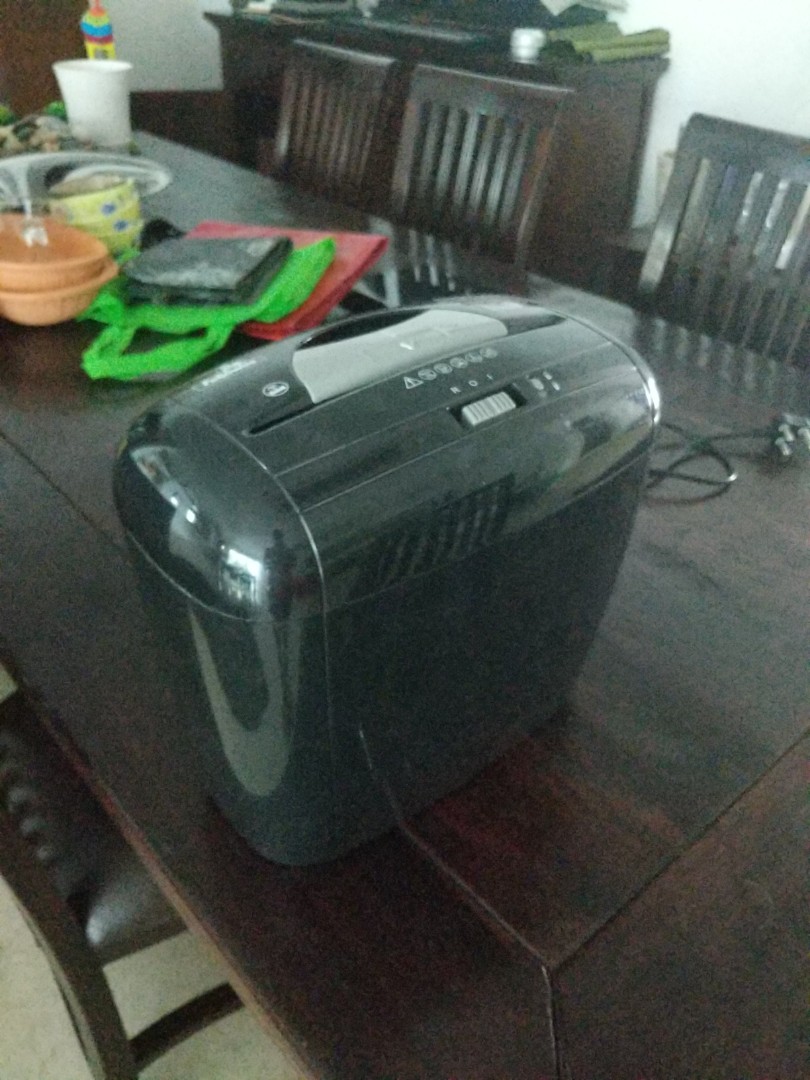 Paper Shredder, Hobbies & Toys, Stationery & Craft, Stationery & School ...