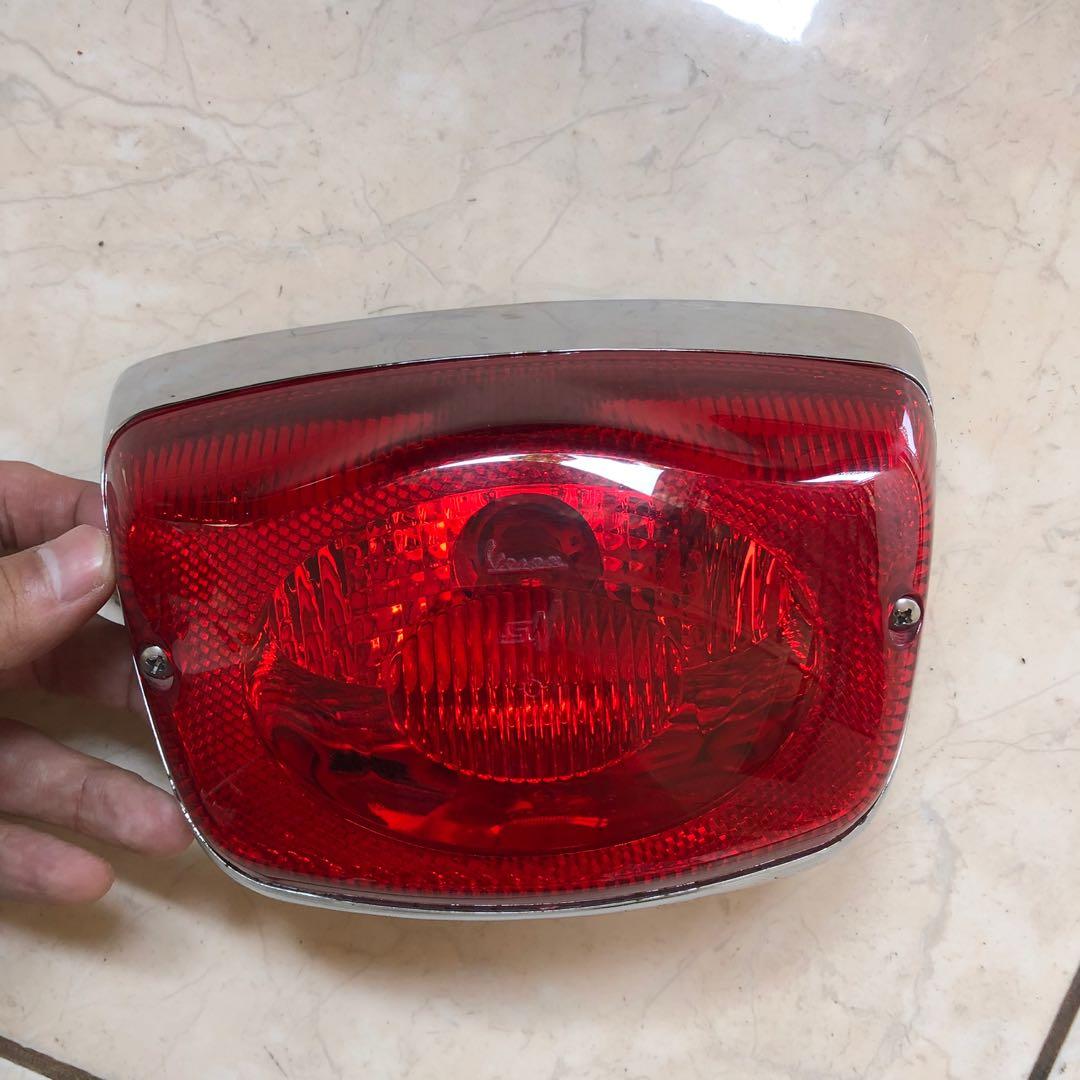 Stop lamp or Tail lamp Vespa LX ORIGINAL, Motor di Carousell