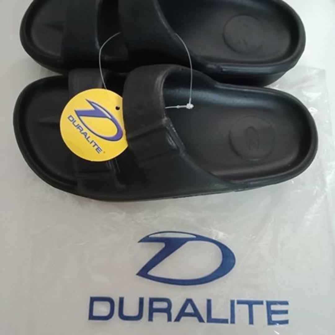 DURALITE, Men's Fashion, Footwear, Slippers & Slides on Carousell