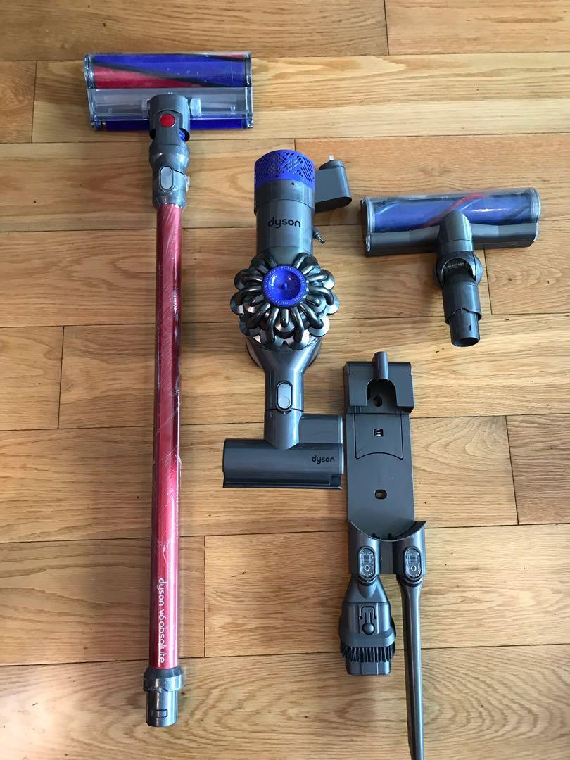 Dyson V6 Absolute ( Triple head Attachment ), Furniture & Home Living ...