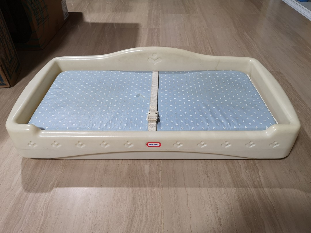 Little Tikes Table Top Changing Center, Babies & Kids, Infant Playtime ...