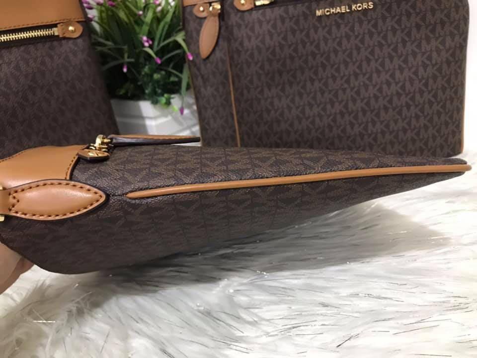 MK CONNIE CROSSBODY LARGE, Women's Fashion, Bags & Wallets, Cross-body Bags on Carousell