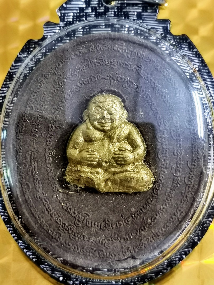 Pra Sangkachai & 9th Thai King Amulet Be2551, Hobbies & Toys ...