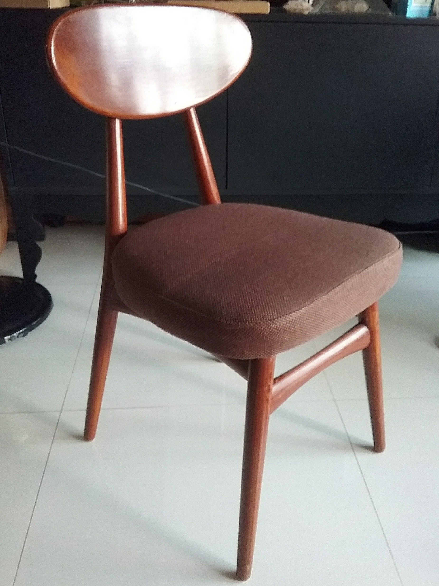 Retro chair 70s, Furniture & Home Living, Furniture, Chairs on Carousell