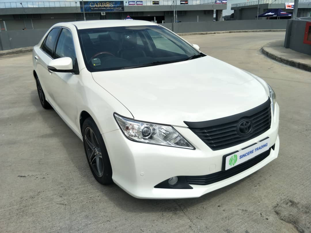 Toyota Camry 2.0 Auto, Cars, Car Rental on Carousell