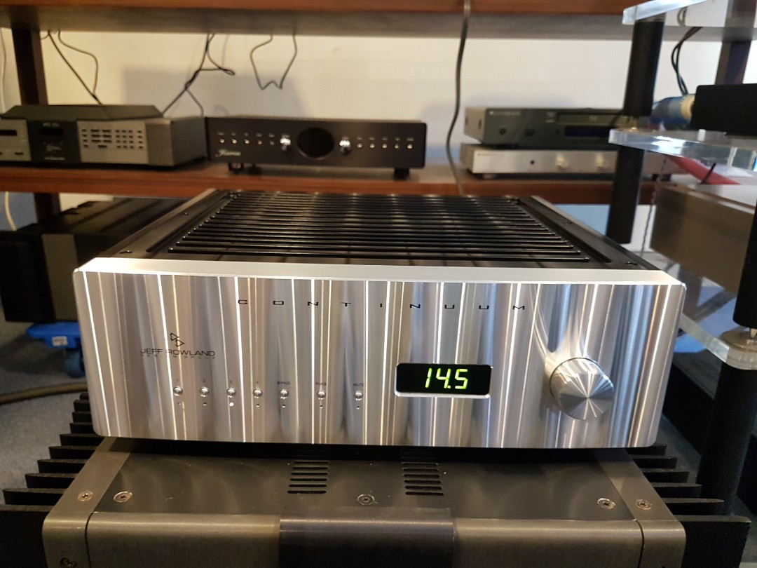 Jeff Rowland continuum S2 int amp, Audio, Other Audio Equipment on ...