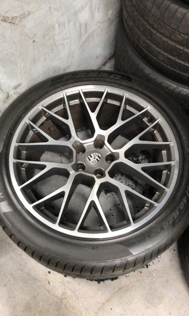 Genuine Macan Porsche 20inch Spider rims, Car Accessories, Tyres & Rims ...