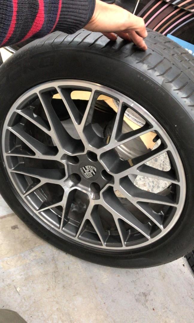 Genuine Macan Porsche 20inch Spider rims, Car Accessories, Tyres & Rims ...