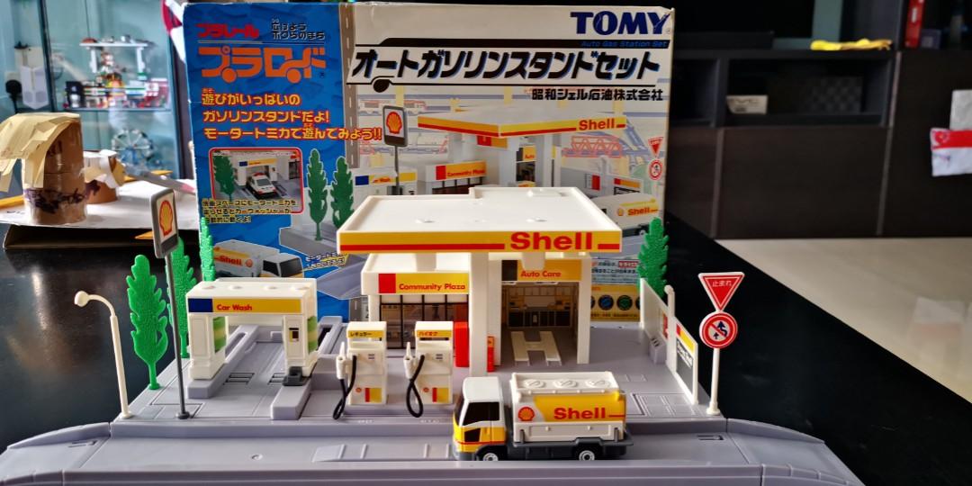 Tomy Shell Station, Hobbies & Toys, Toys & Games on Carousell