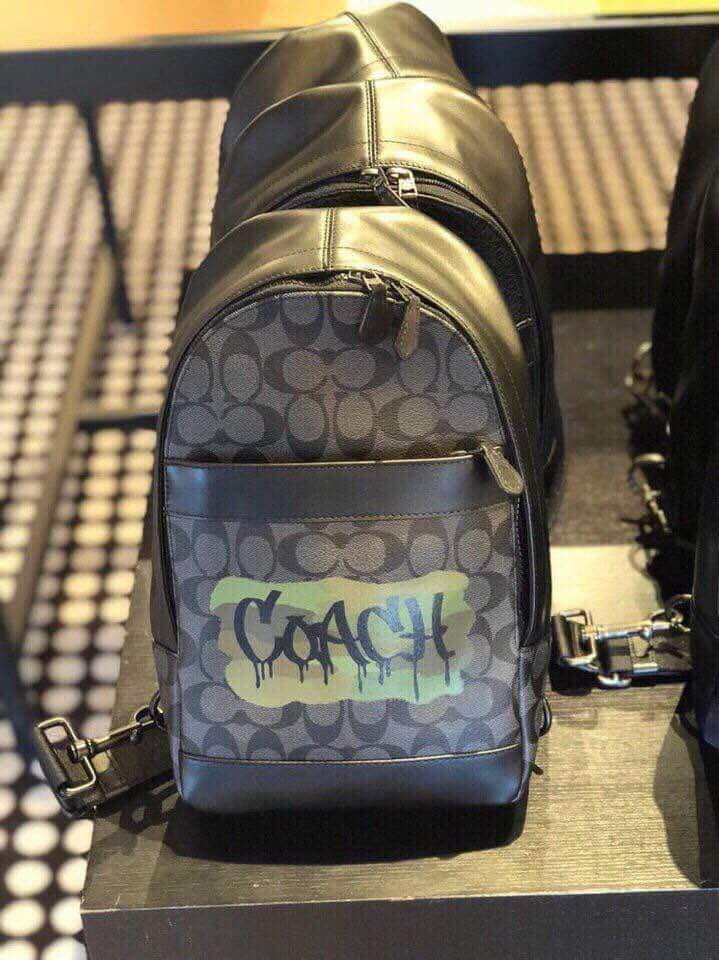 Authentic coach Charles pack in signature canvas with graffiti, Men's ...
