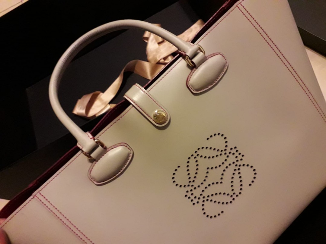 Loewe tote bag., Women's Fashion, Bags & Wallets, Tote Bags on Carousell