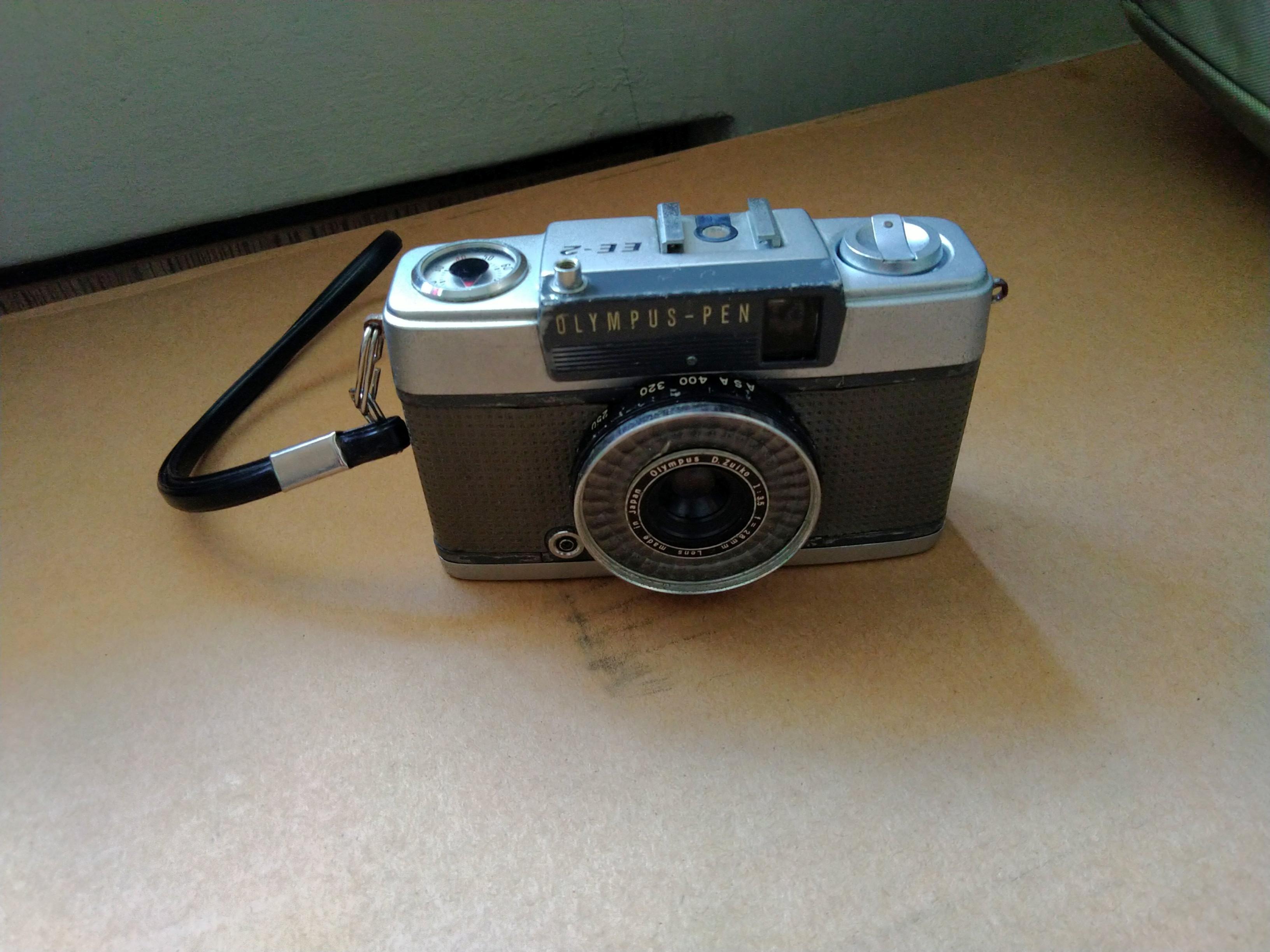 Old school film Camera, Photography, Cameras on Carousell