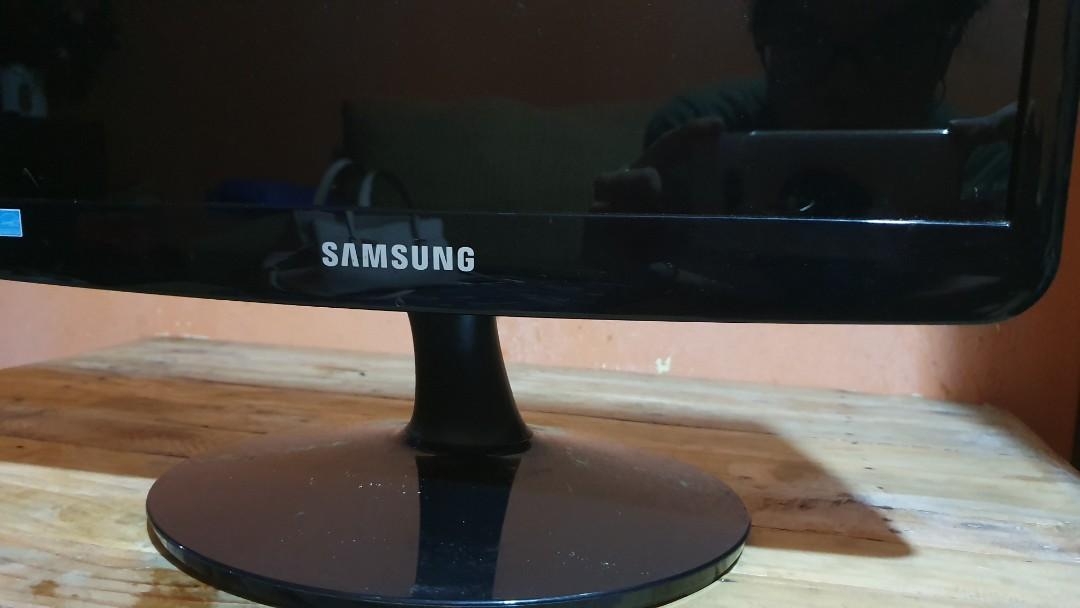 Samsung LED monitor, TV & Home Appliances, TV & Entertainment, TV on ...