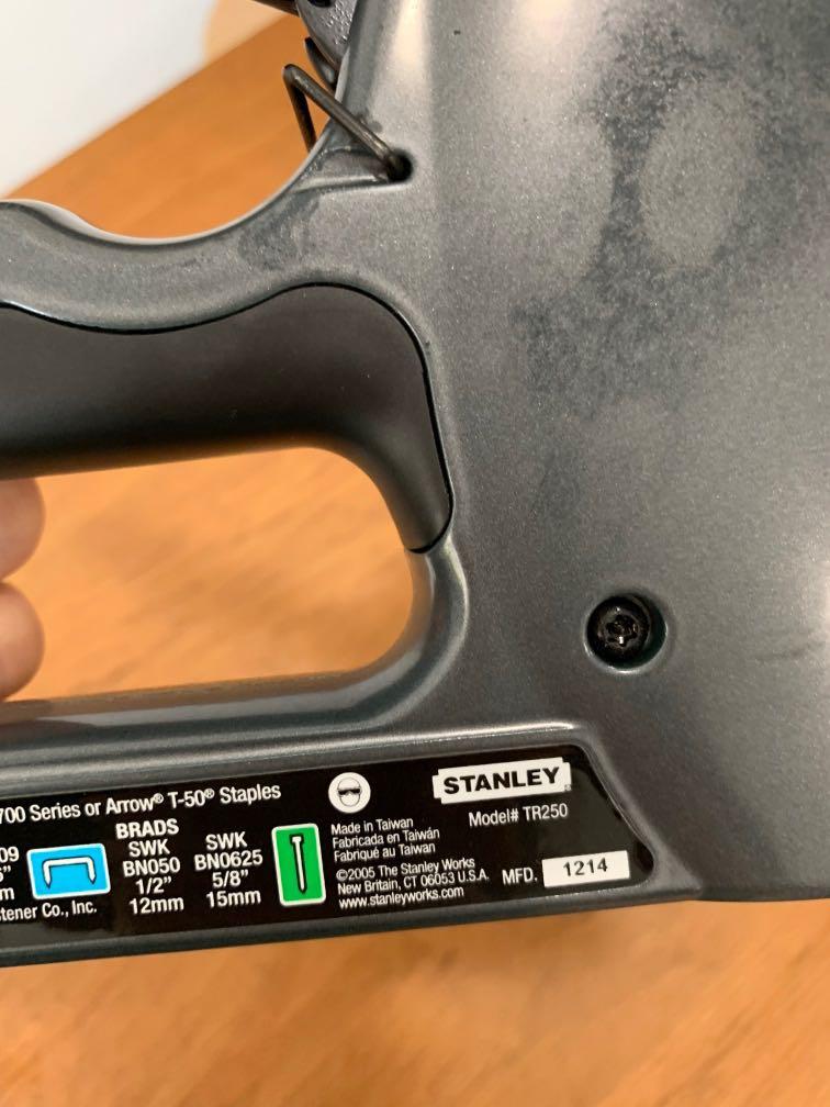 Stanley TR250 SharpShooter Plus Heavy-Duty Staple/Brad Nail Gun ...