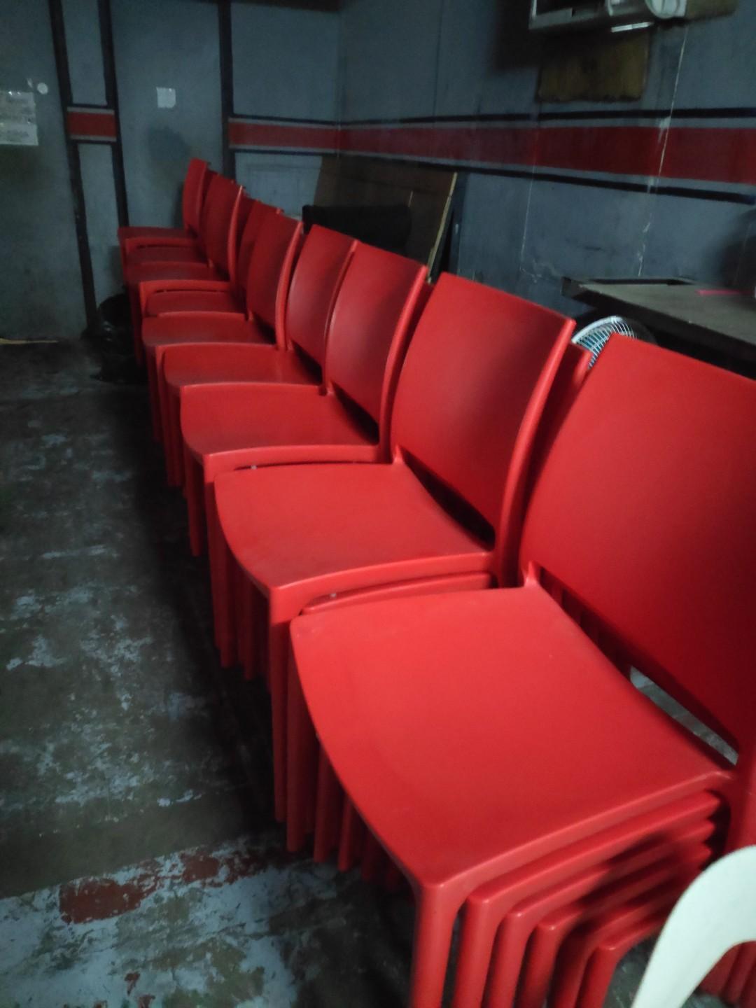 Cofta chair red used on Carousell