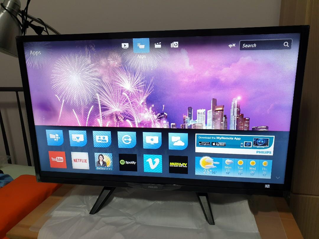 Philips 32 inch LED Smart TV (32PHT5102/98), Furniture & Home Living ...