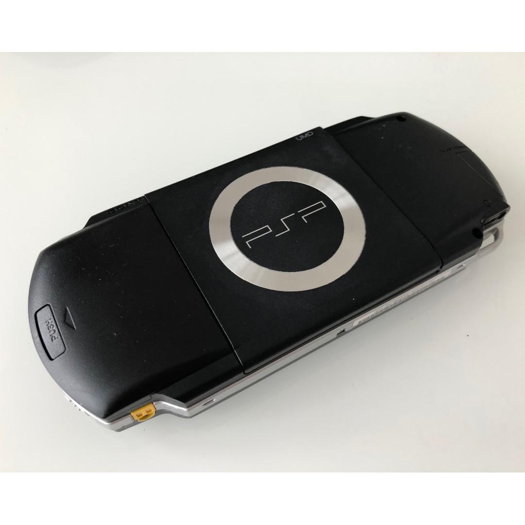 Sony PSP 1000 - Modded with 60 games plus, Video Gaming, Video Game ...