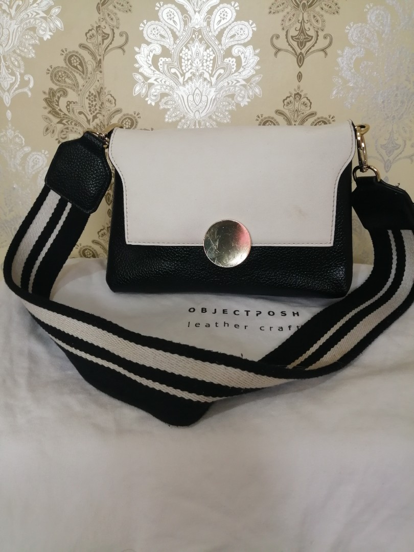 Exull sling small bag, Women's Fashion, Bags & Wallets, Cross-body Bags ...