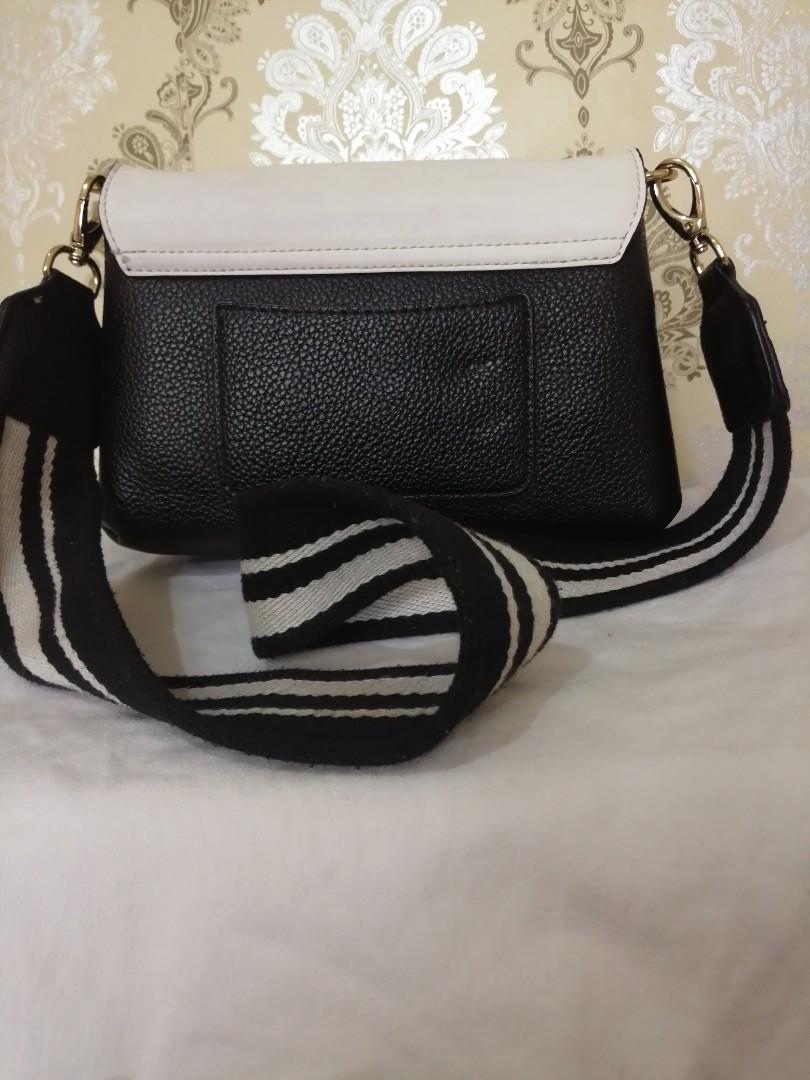 Exull sling small bag, Women's Fashion, Bags & Wallets, Cross-body Bags ...