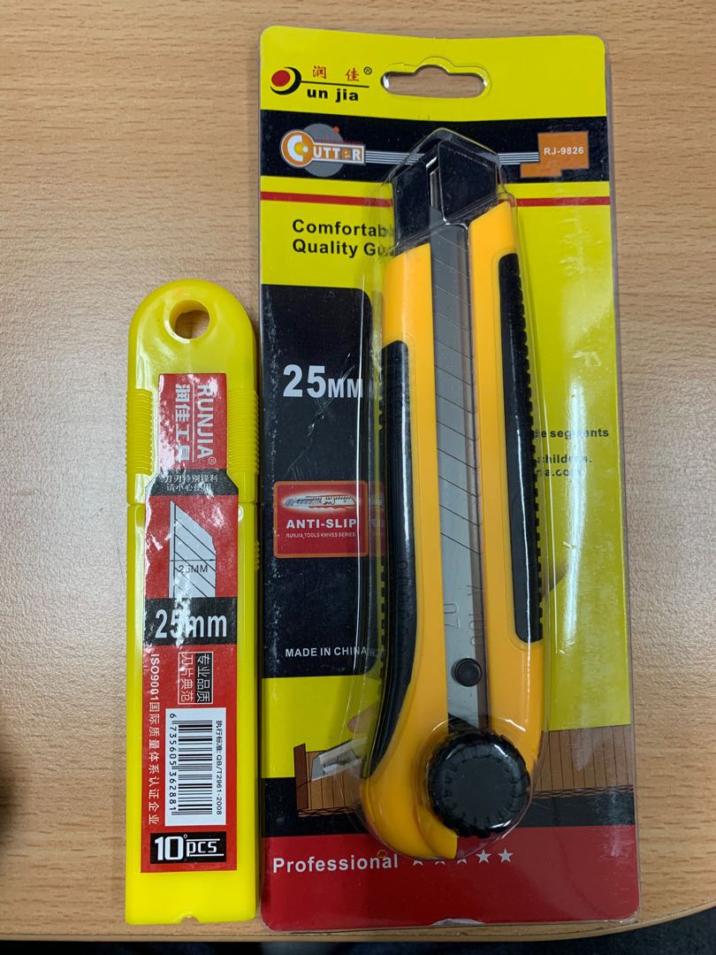 Pen knife heavy duty 25mm blade, Hobbies & Toys, Stationery & Craft ...