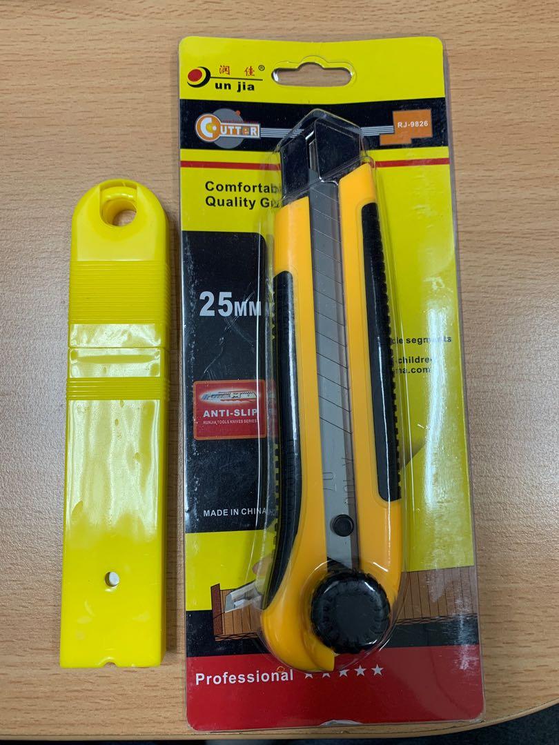 Pen knife heavy duty 25mm blade, Hobbies & Toys, Stationery & Craft ...