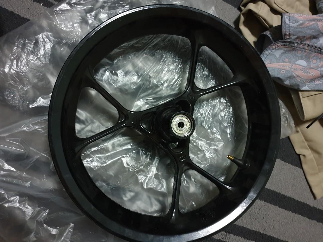 Yamaha Aerox standard rim, Motorcycles, Motorcycle Accessories on Carousell