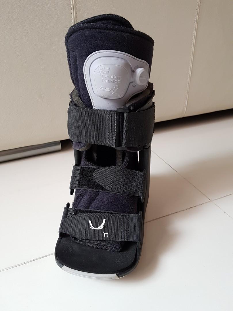 Compression shoe, Men's Fashion, Activewear on Carousell