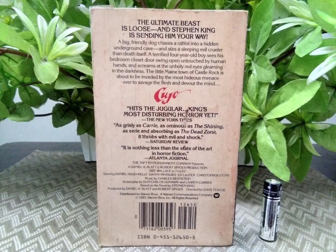 Cujo by Stephen King, Hobbies & Toys, Books & Magazines, Religion Books ...