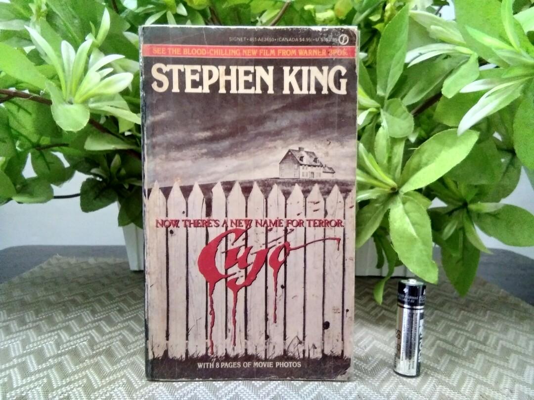 Cujo by Stephen King, Hobbies & Toys, Books & Magazines, Religion Books ...